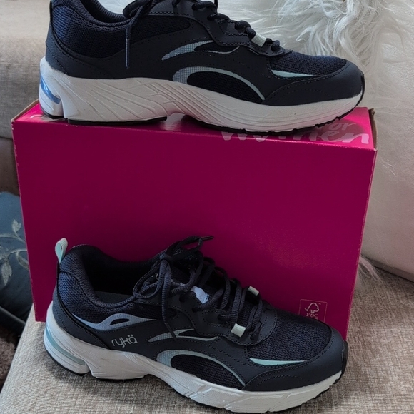 Ryka | Shoes | Ryka Womens Black And Gray Athletic Shoes Brand New ...